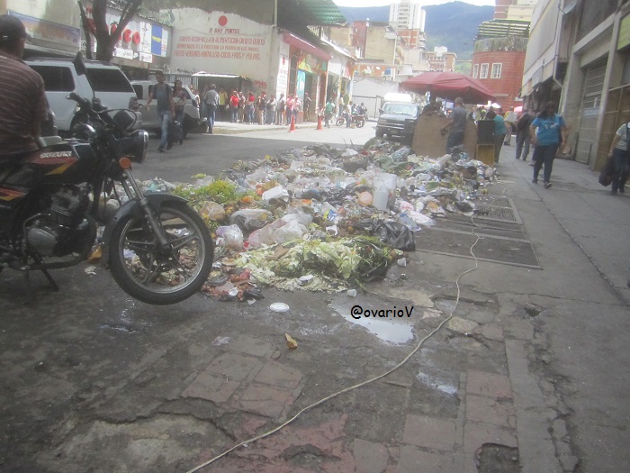 @ovarioV: FOTOS #2Agosto - La Calle Grita II