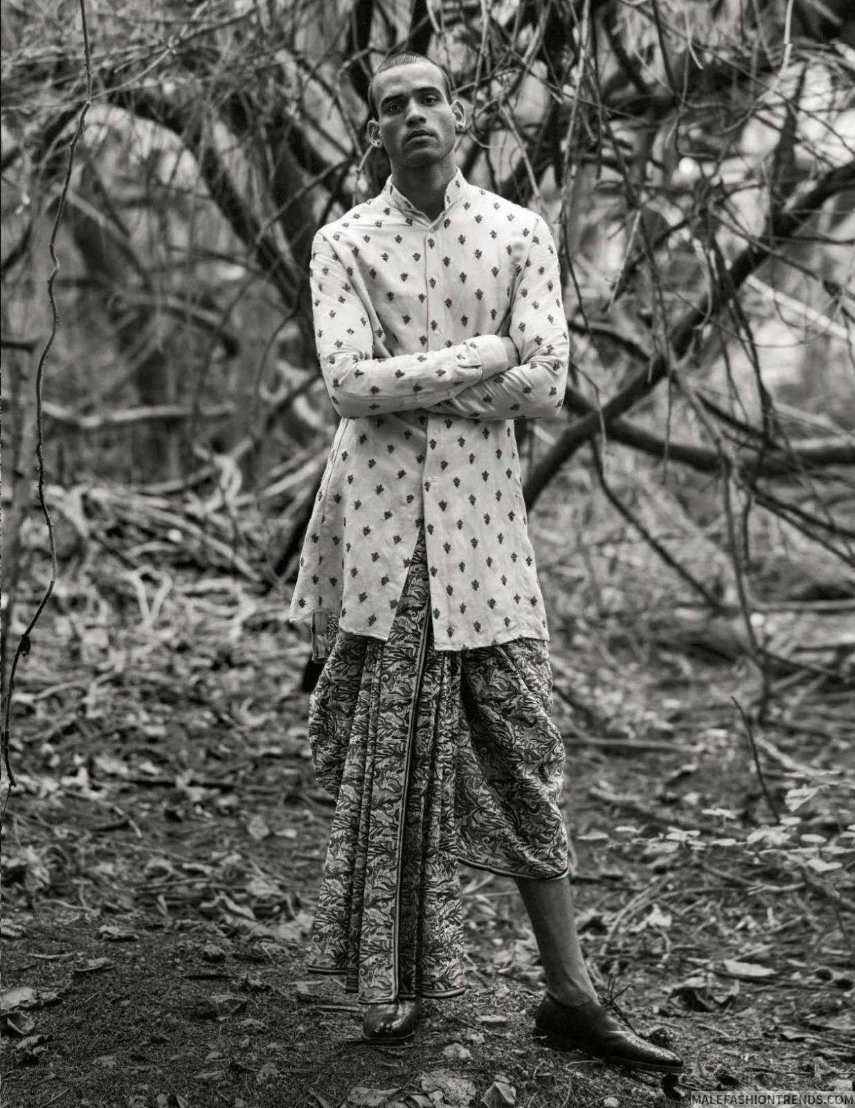 Bikramjit Bose captura looks tradicionales para GQ India