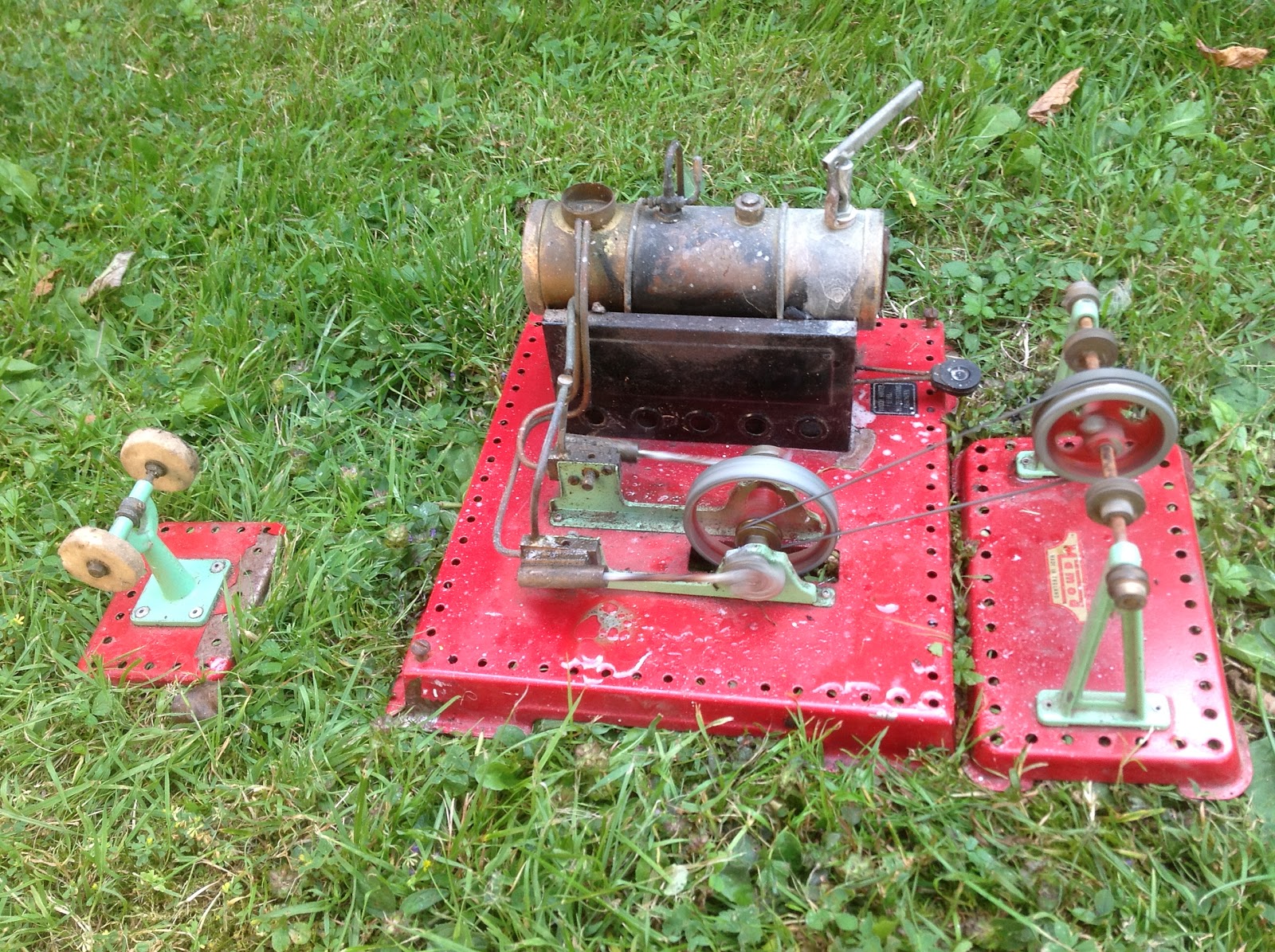 A Mamod SE3 Stationary Steam Engine To Restore