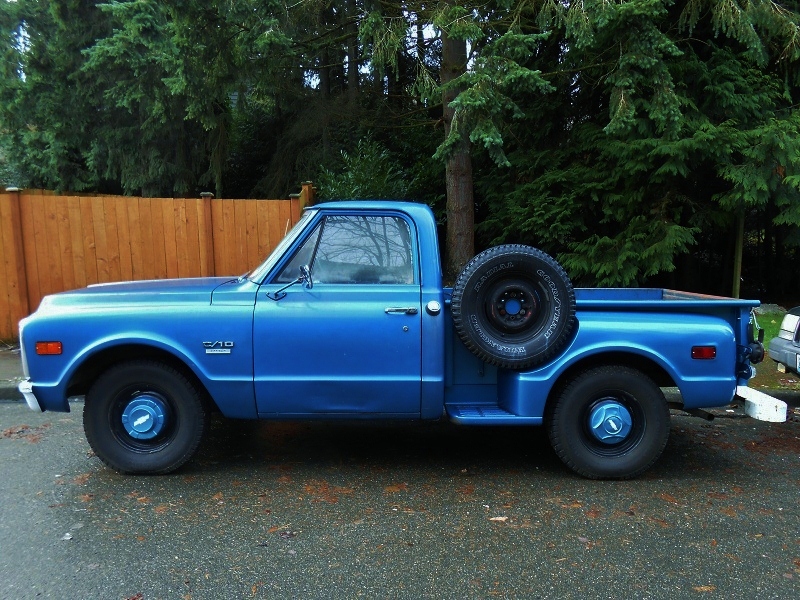 Seattle's Parked Cars: 1969 Chevrolet C10 Stepside