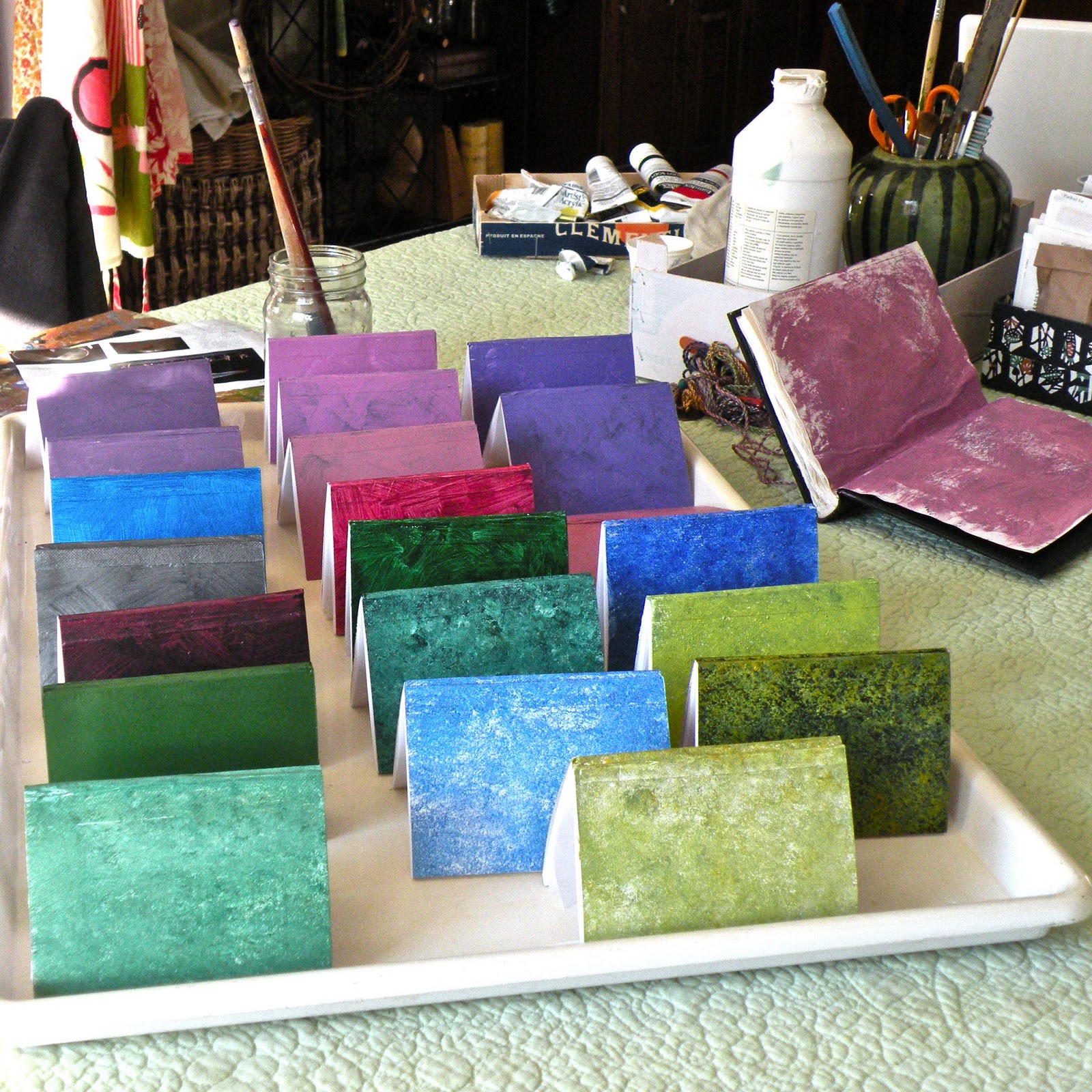 I finally have some new mini journals in the works. I made time to ...