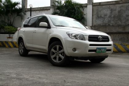 Review: 2006 Toyota RAV4 | CarGuide.PH | Philippine Car News, Car ...