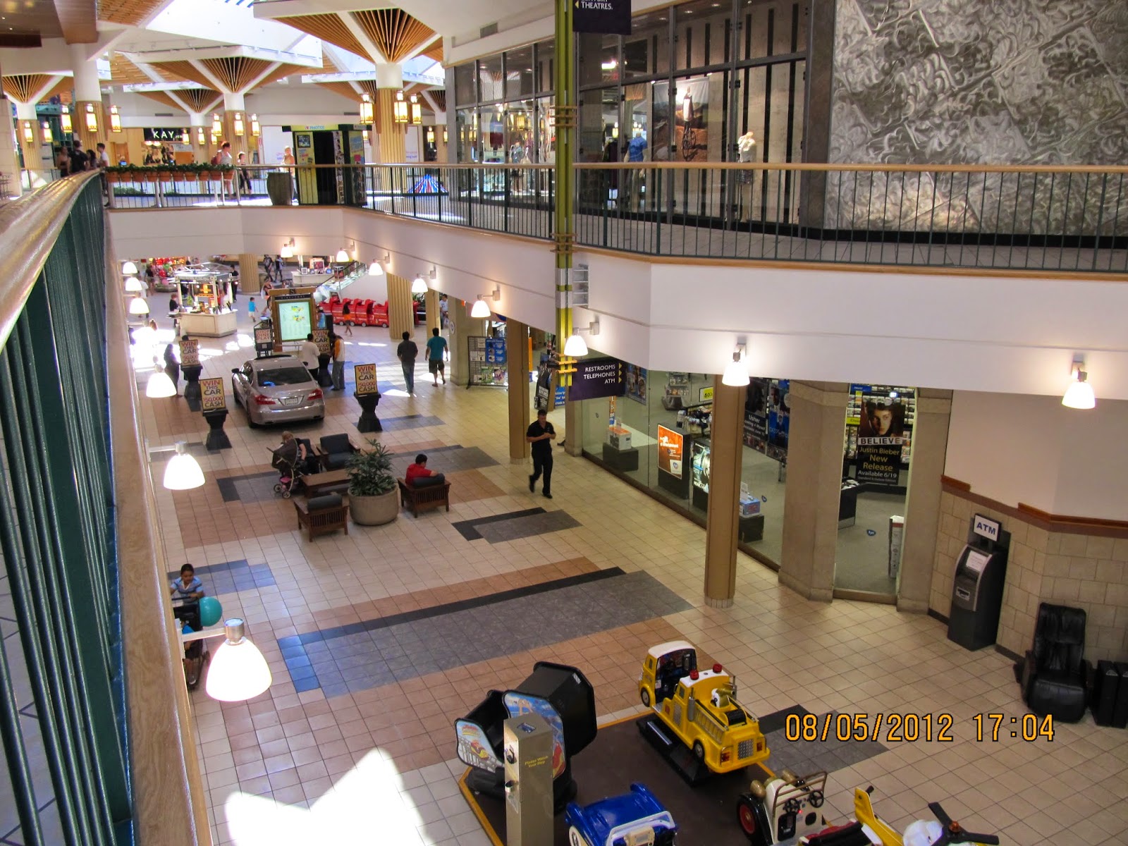 Trip to the Mall: Stratford Square Mall- ( Bloomingdale, IL)