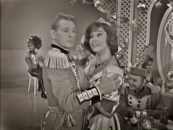 Critics At Large : Cheesy Kids' Stuff: The Danny Kaye Show