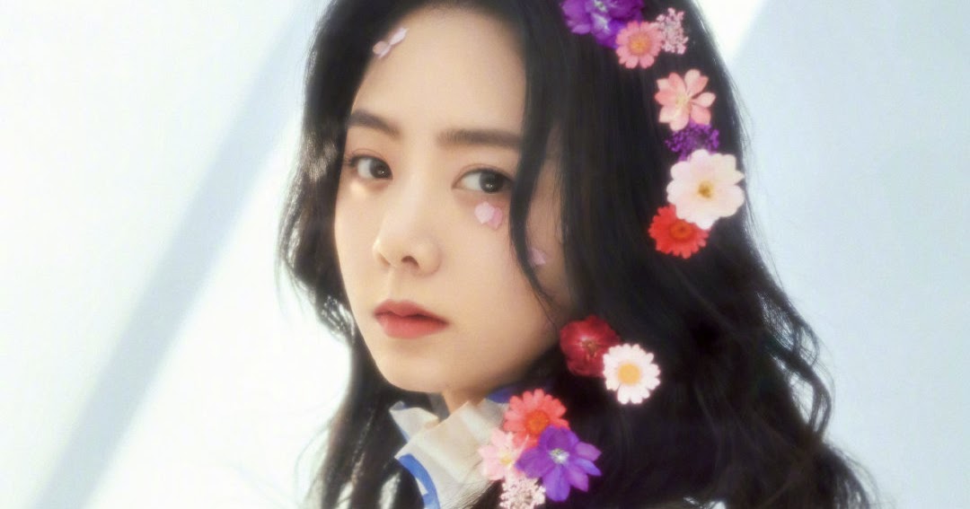 China Entertainment News: Tan Songyun poses for photo shoot