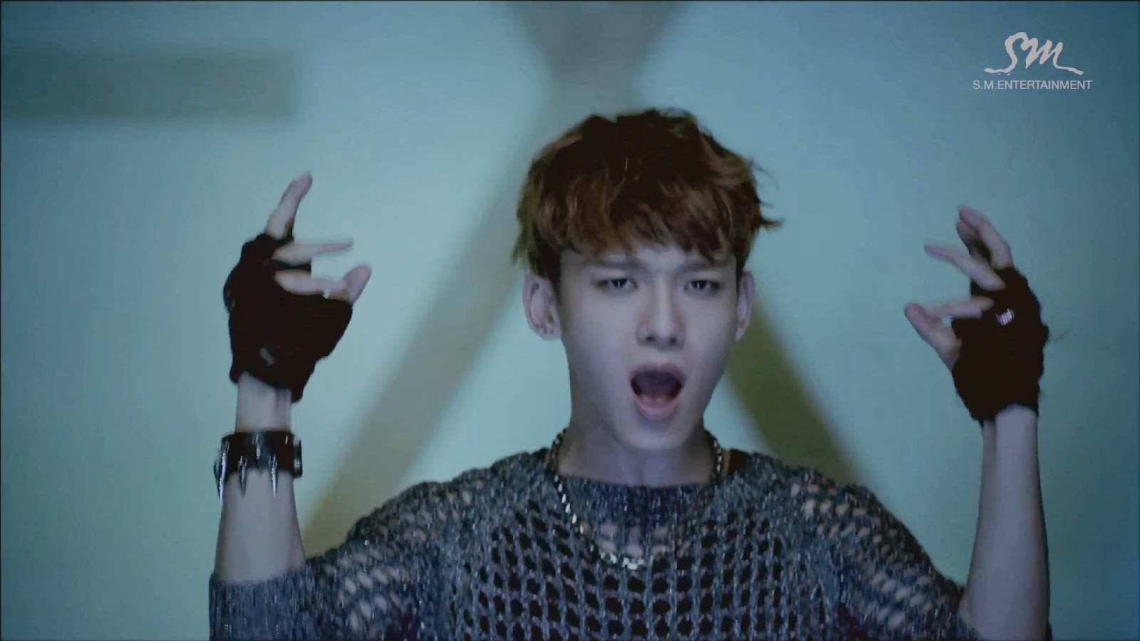 EXO: Wolf MV και who-is-who | I say myeolchi // k-pop in greek