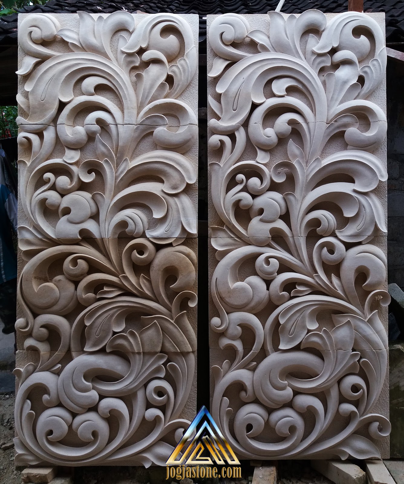 Ukiran klasik batu alam