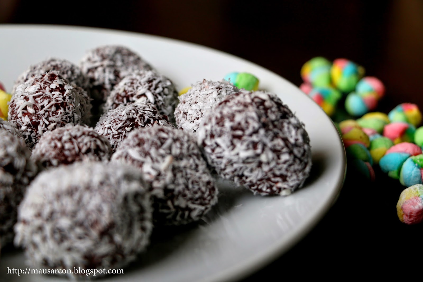 Mau Licks Life: Munchkins