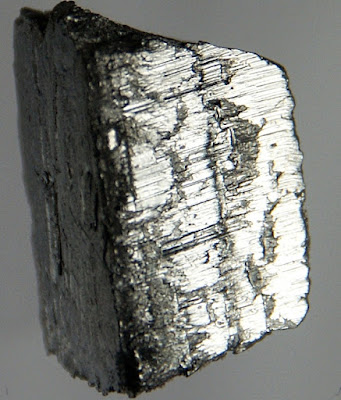 Infinite Art Tournament: Element of the Month: Erbium!