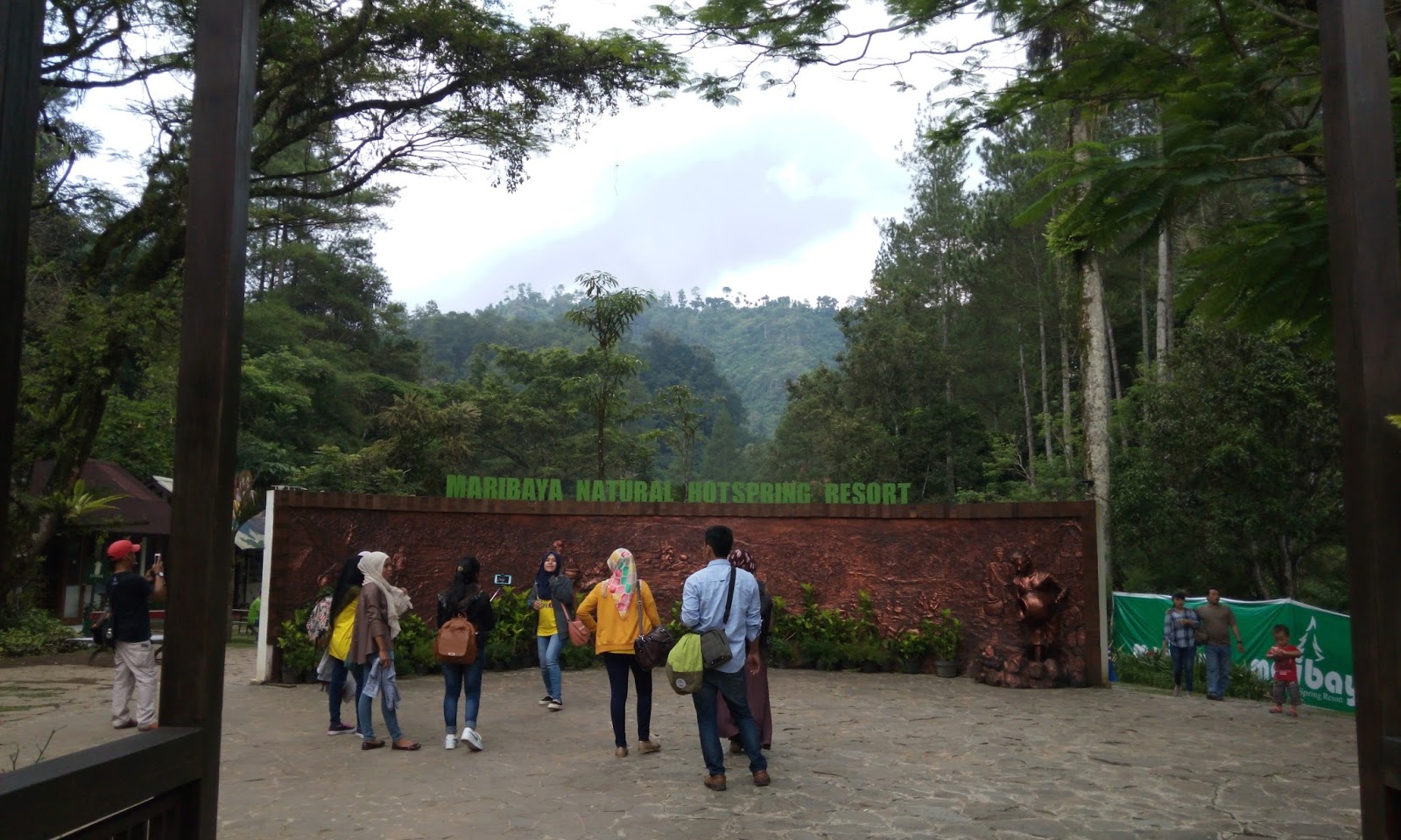 Acaranya Jalan Jalan: Maribaya Natural Hot Spring Resort, Lembang, Bandung