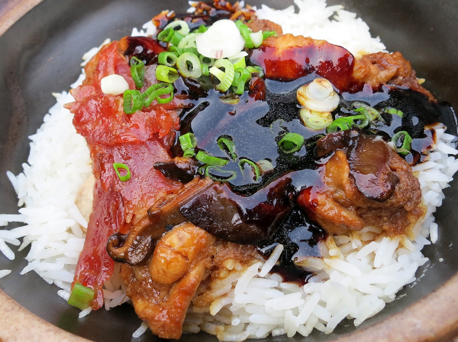 怡保砂煲鸡饭 Ipoh Claypot Chicken Rice at Restoran 777 in Taman Ungku Tun ...