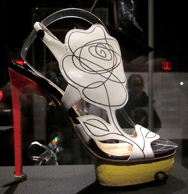 Idiosyncratic Fashionistas: FIT's Shoe Obsession (and ours, too)