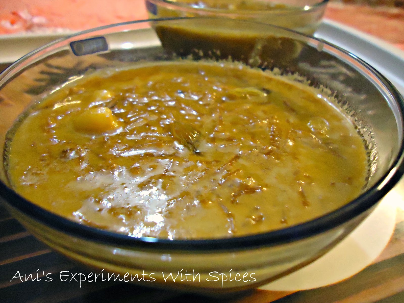 Ani's Experiments With Spices: Nolen Gur diye Sewainer Payesh ...