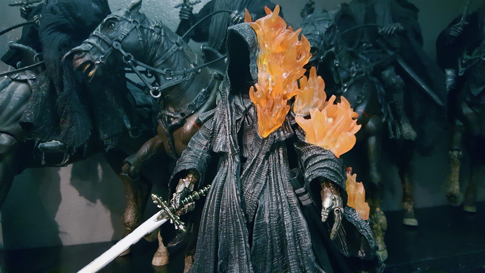 The Outer Heaven: The Lord of the Rings Display
