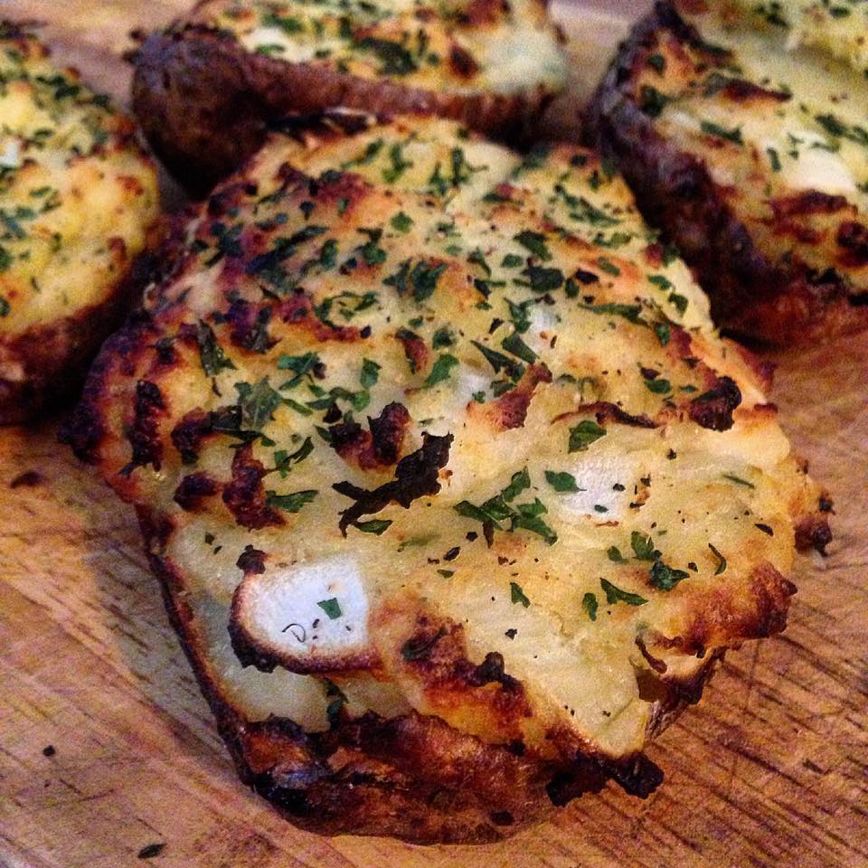 MATTYB BAKES: SMOKY CHEESE AND ONION SPUDS