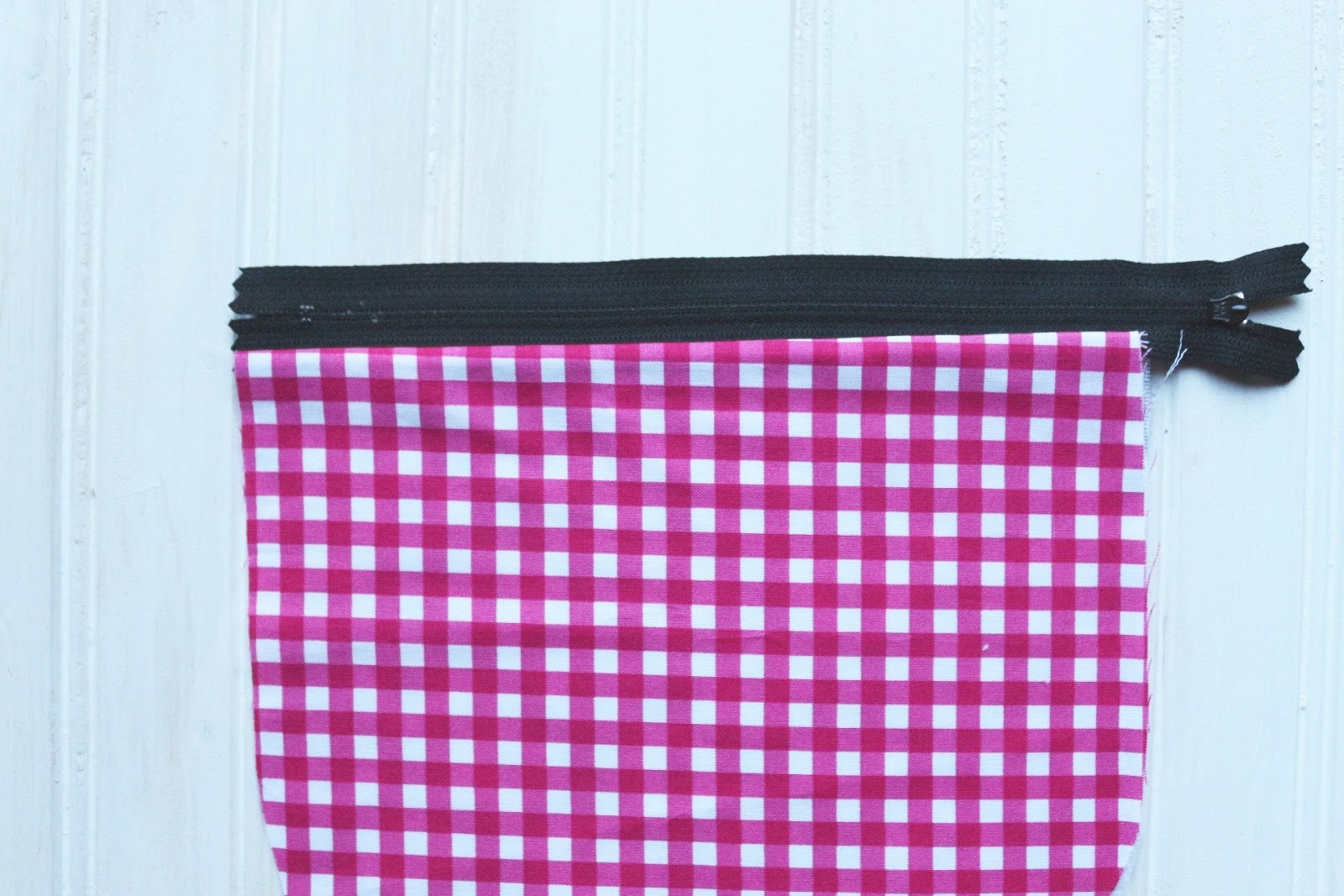 Zaaberry: EASY Rounded Zip Pouch TUTORIAL