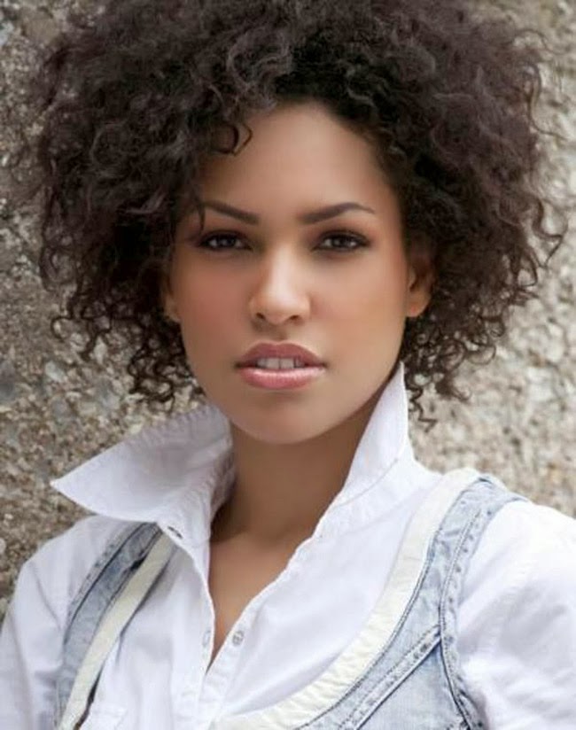 Cortes de pelo corto con rizos para mujer Primavera Verano 2014