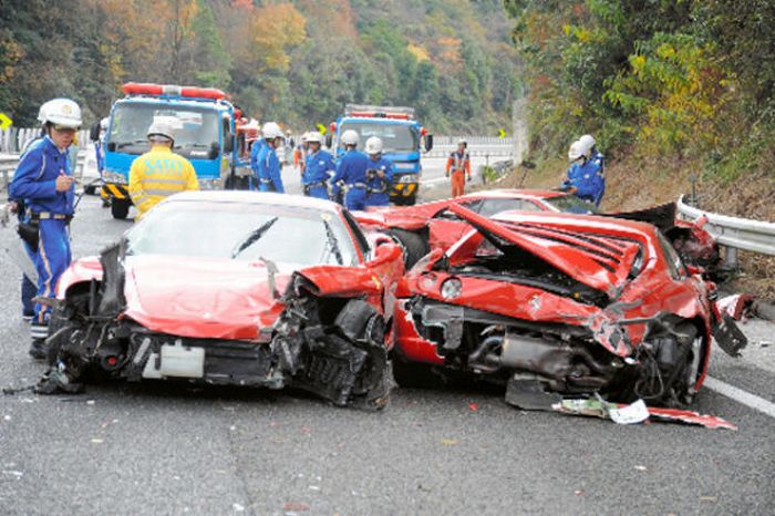 Massive Supercar Crash in Japan | Amazing Town