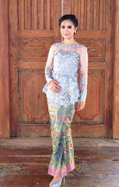 20+ Contoh Kebaya Modern Kombinasi Batik 2023