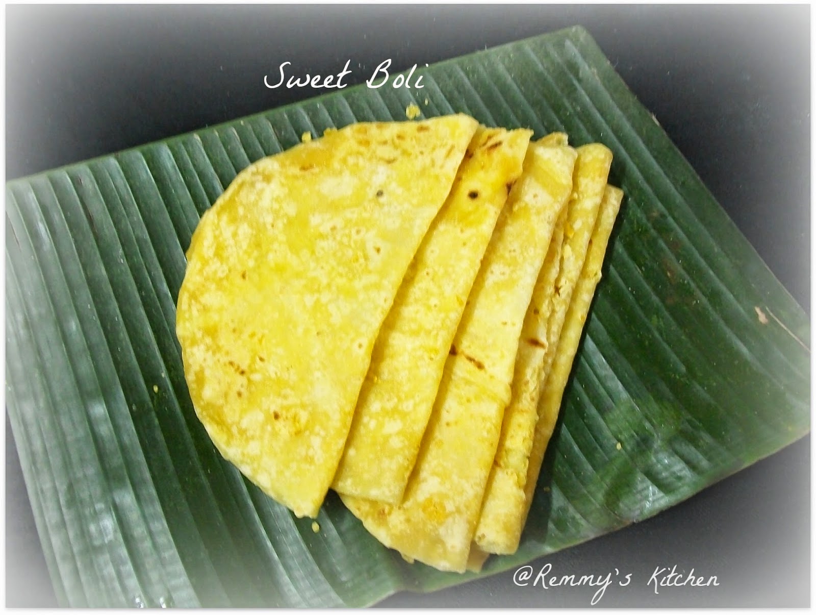 Remmy's Kitchen: Sweet boli/Kadalai paruppu poli