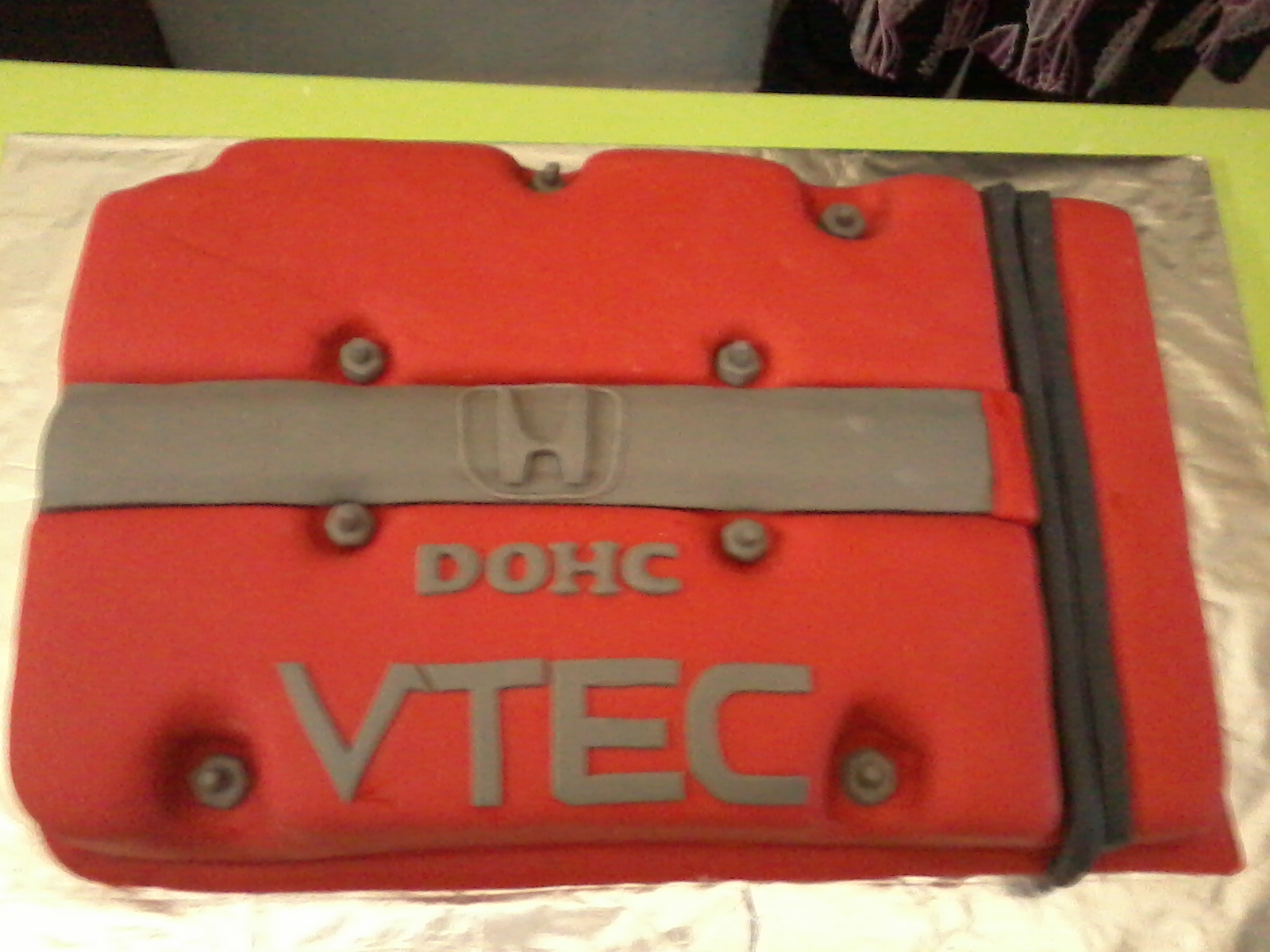 jujucupcakes: Honda Vtec Engine cake and sport car accessories figurine