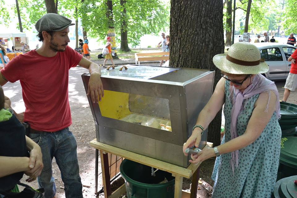 Aremag: Le broyeur à vaisselle compostable
