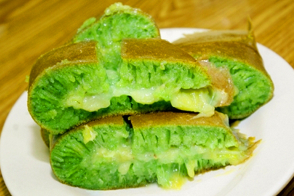 Cara Membuat Martabak Pandan Keju ~ Bontang Kaltim