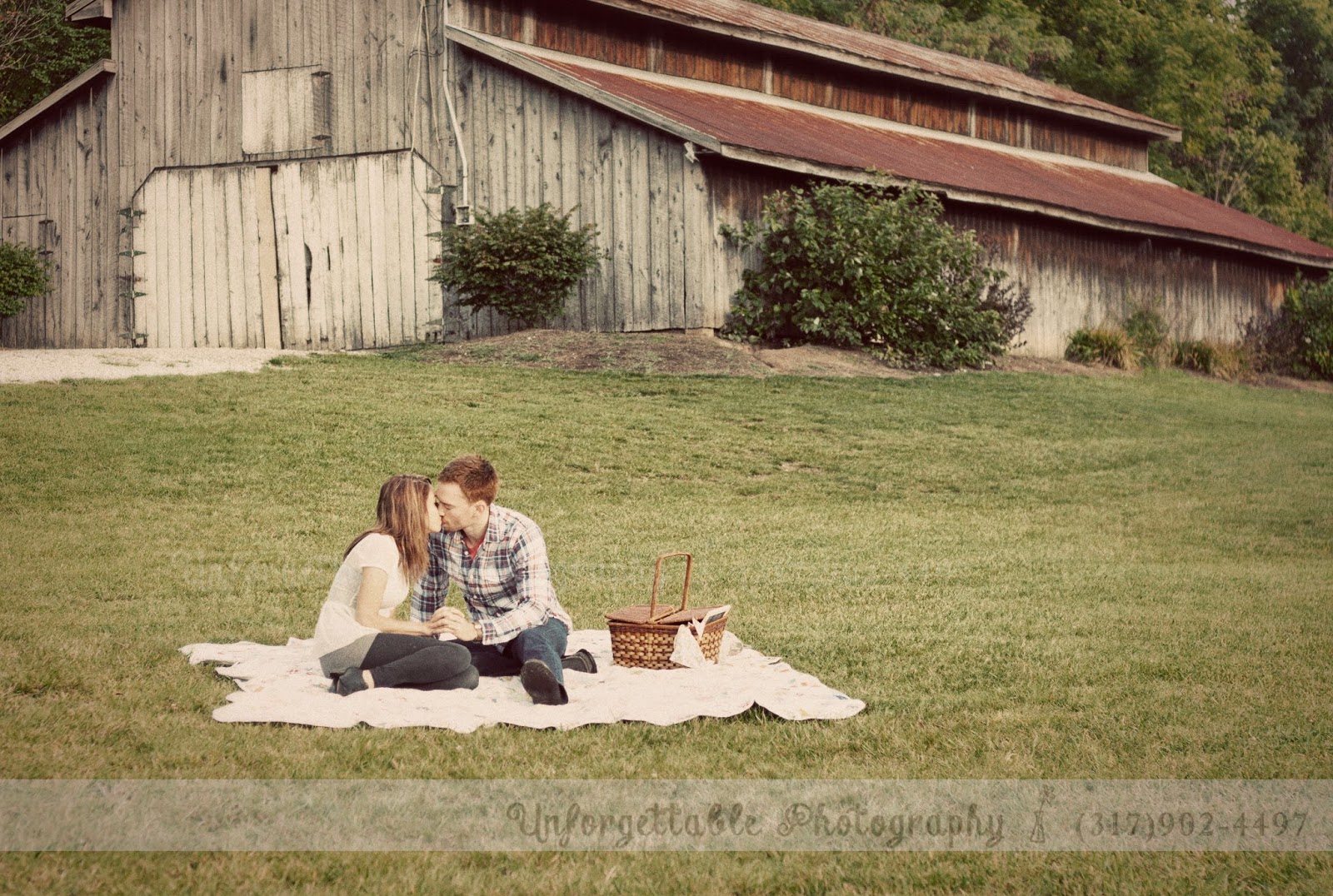 Unforgettable Photography: Cute Couple!