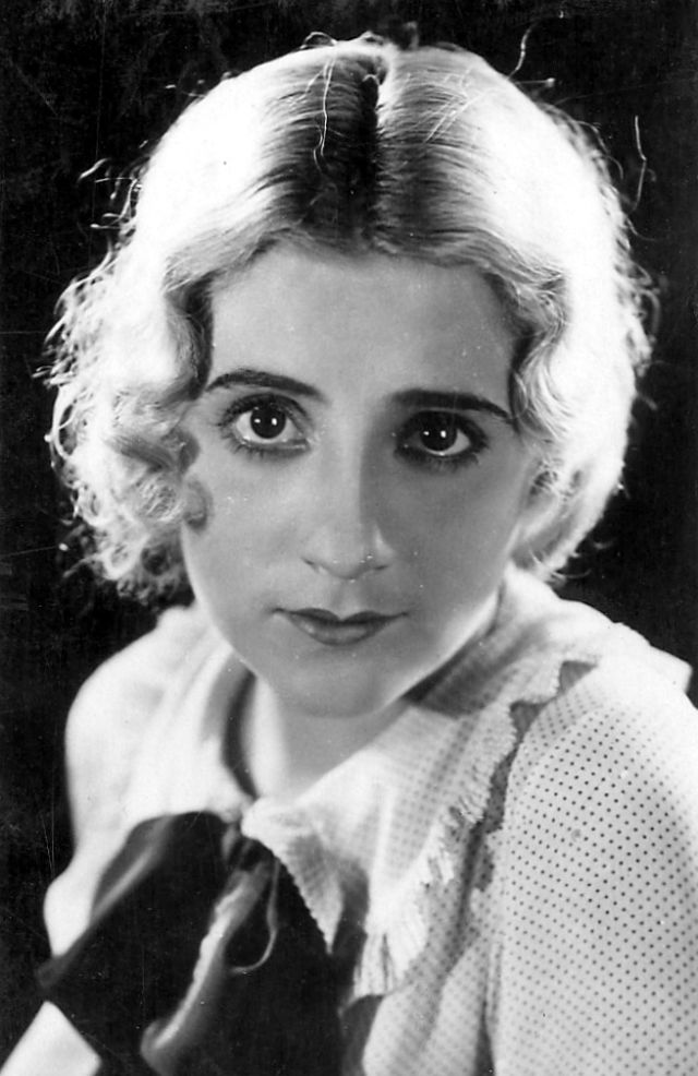 Vintage pics: 22 συναρπαστικές Ιταλίδες σταρς του 1930 - Carmen Boni ...