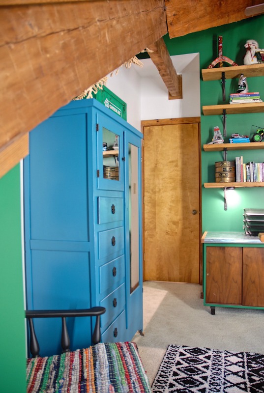 Colorful Science Themed Boy's Bedrooom | One Room Challenge | Week 6 ...