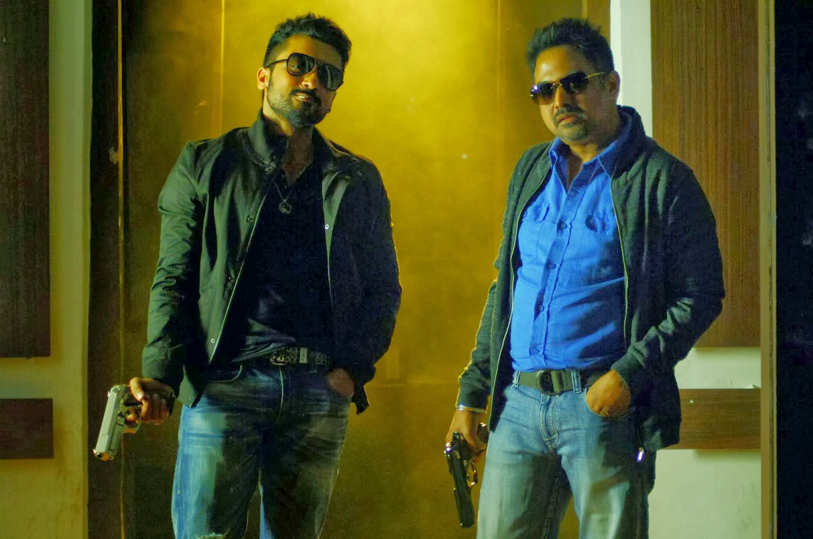 REALSURYAFANS: SuRyA's Anjaan Movie Stills - First Look