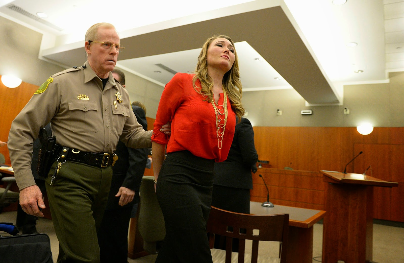 Brianne Altice la "profesora con beneficios" tuvo sexo con 3 ...