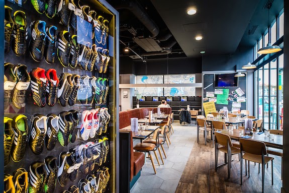 Quizmaster debuts at Cafe Football on November 13th! ~ Cafe Football