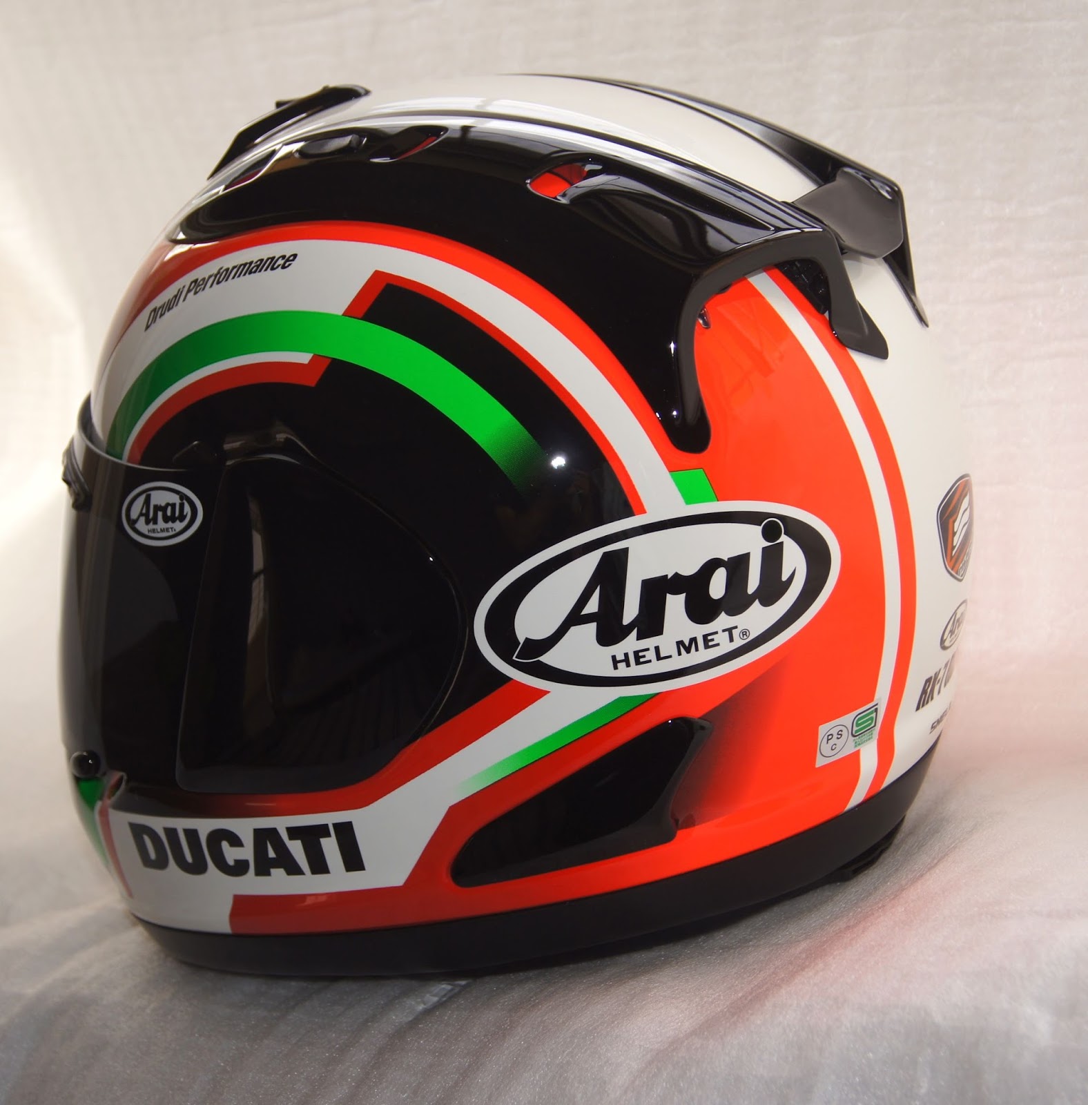 samurai‐bikers: Arai RX-7 RR5 CORSAIR-V DUCATI Performance2012