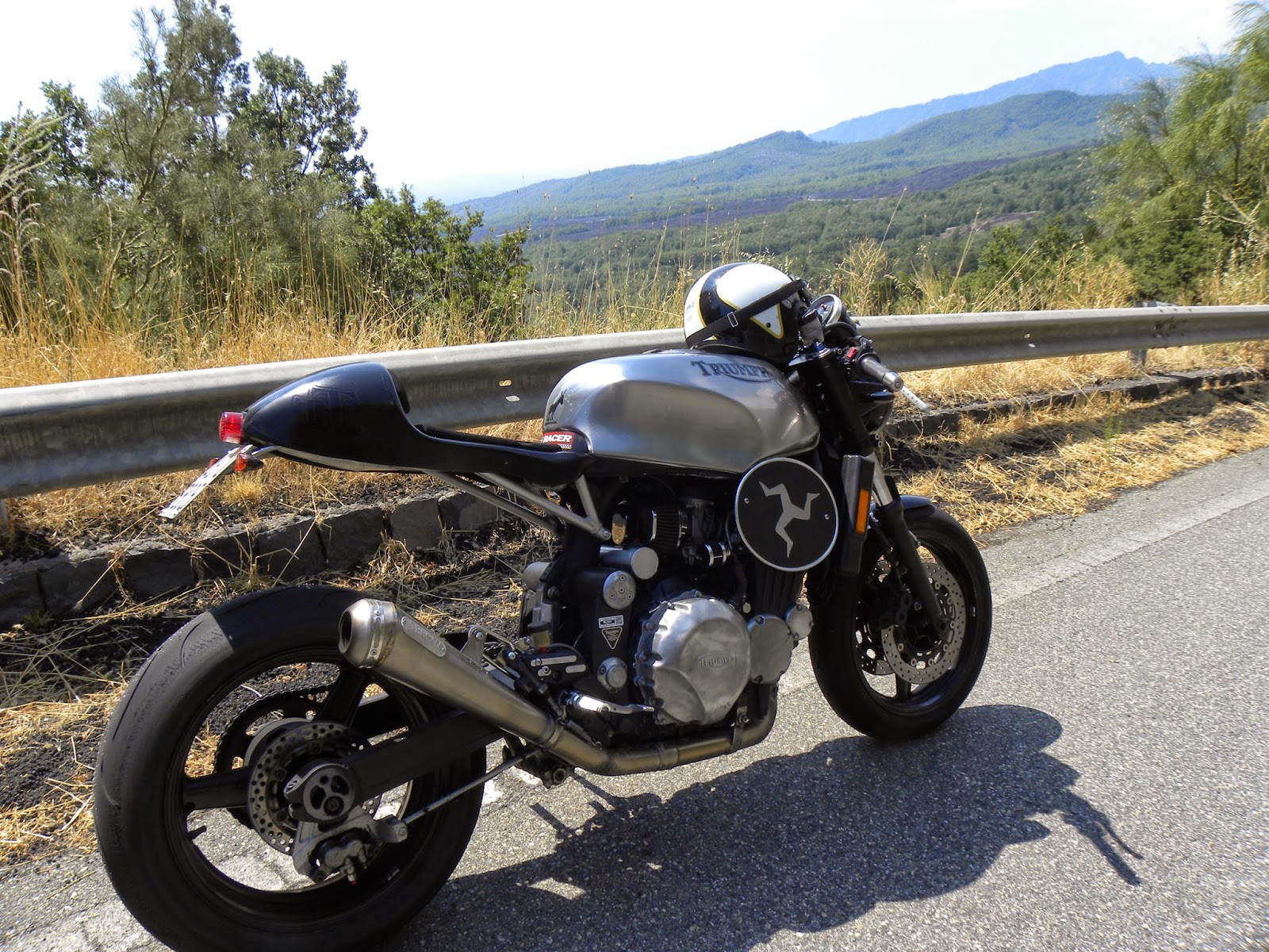 Evolution - RocketGarage - Cafe Racer Magazine