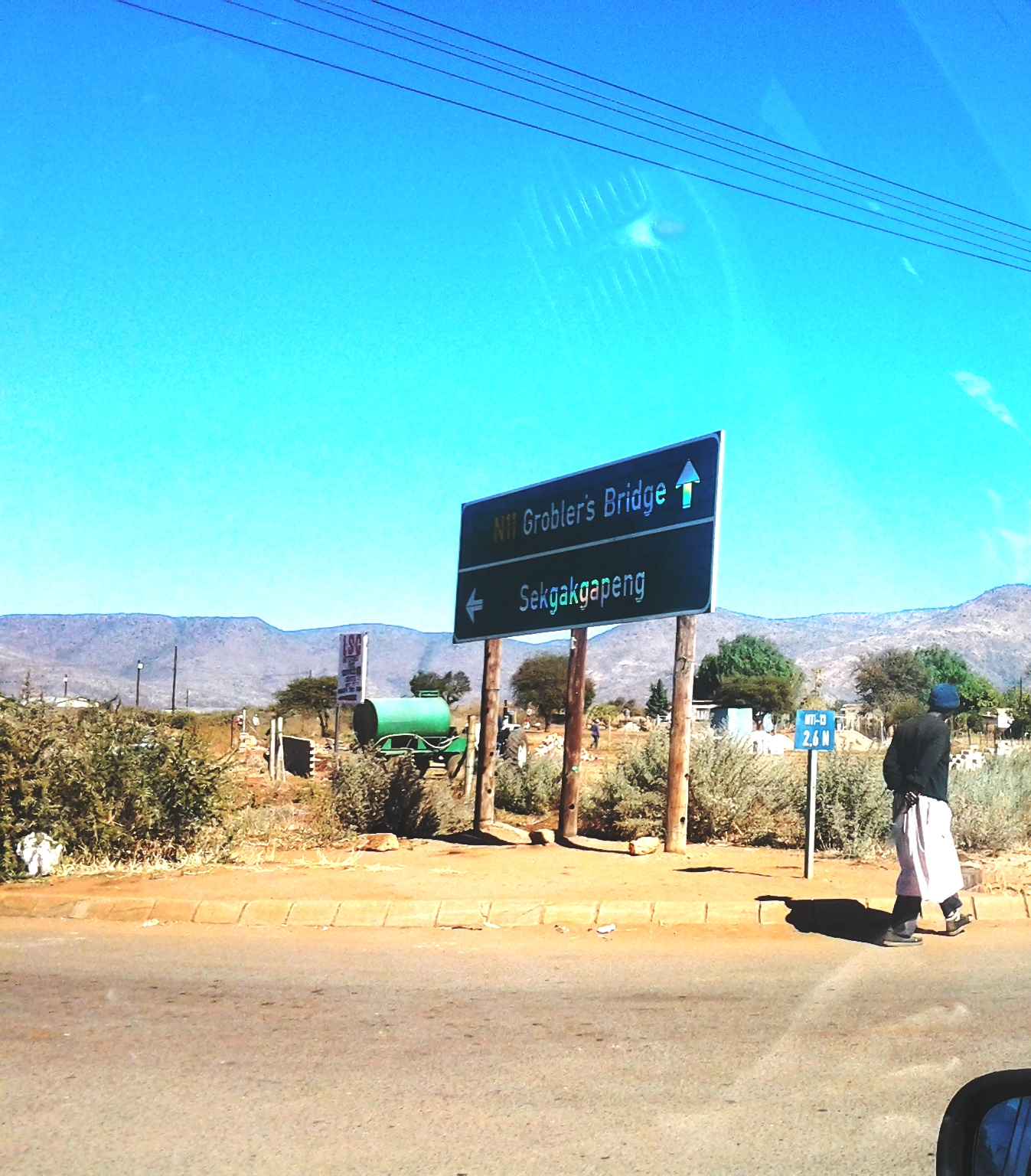 Clyde & Candy say "I DO!": Which bridge to cross and which bridge to burn!