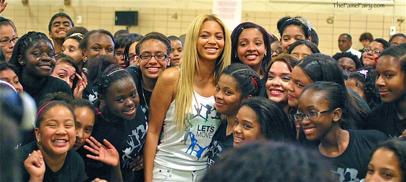 The Fame Fairy: Beyonce Surprises Harlem PS 161 School Dance Class!