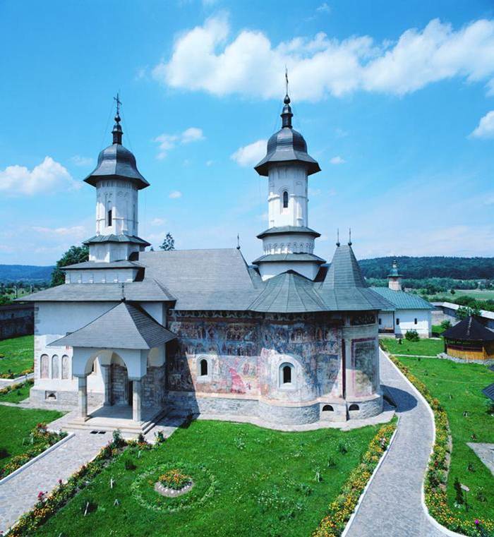Romanian Orthodox Monastery: Manastirea Rasca - regiunea Moldova, Romania