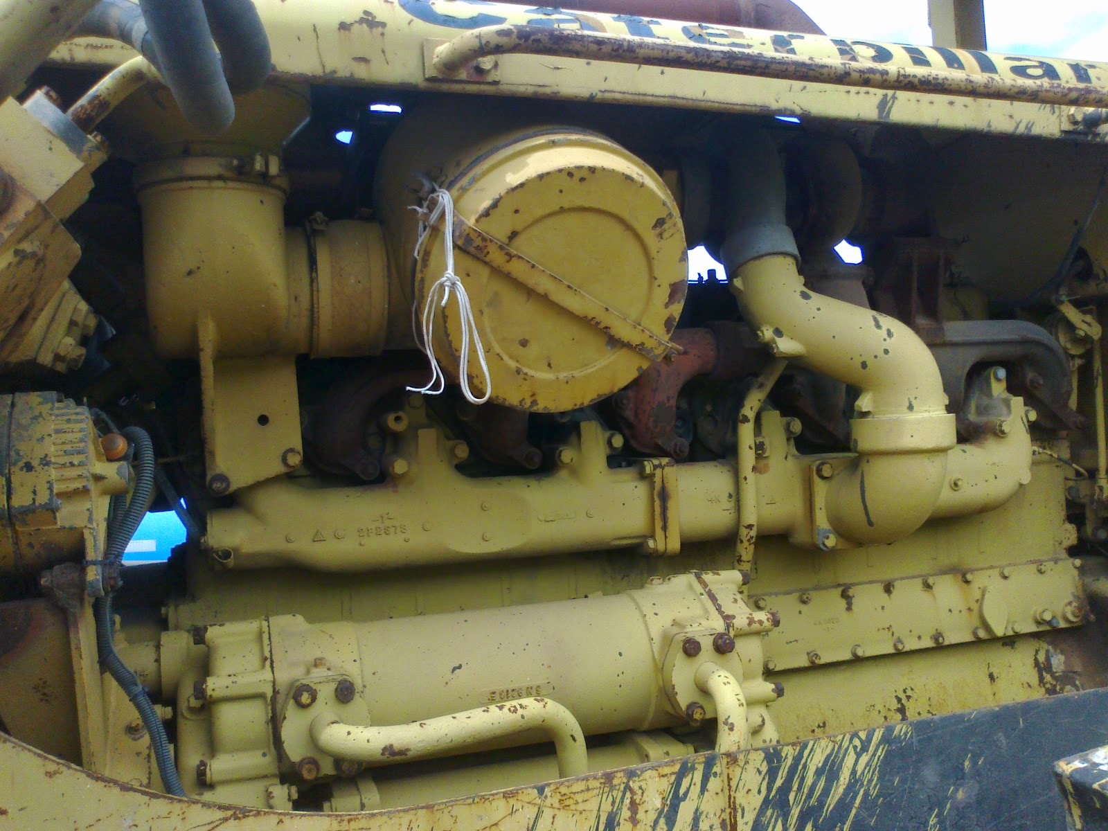 Tratores e Máquinas: Motor D8 K Caterpillar.