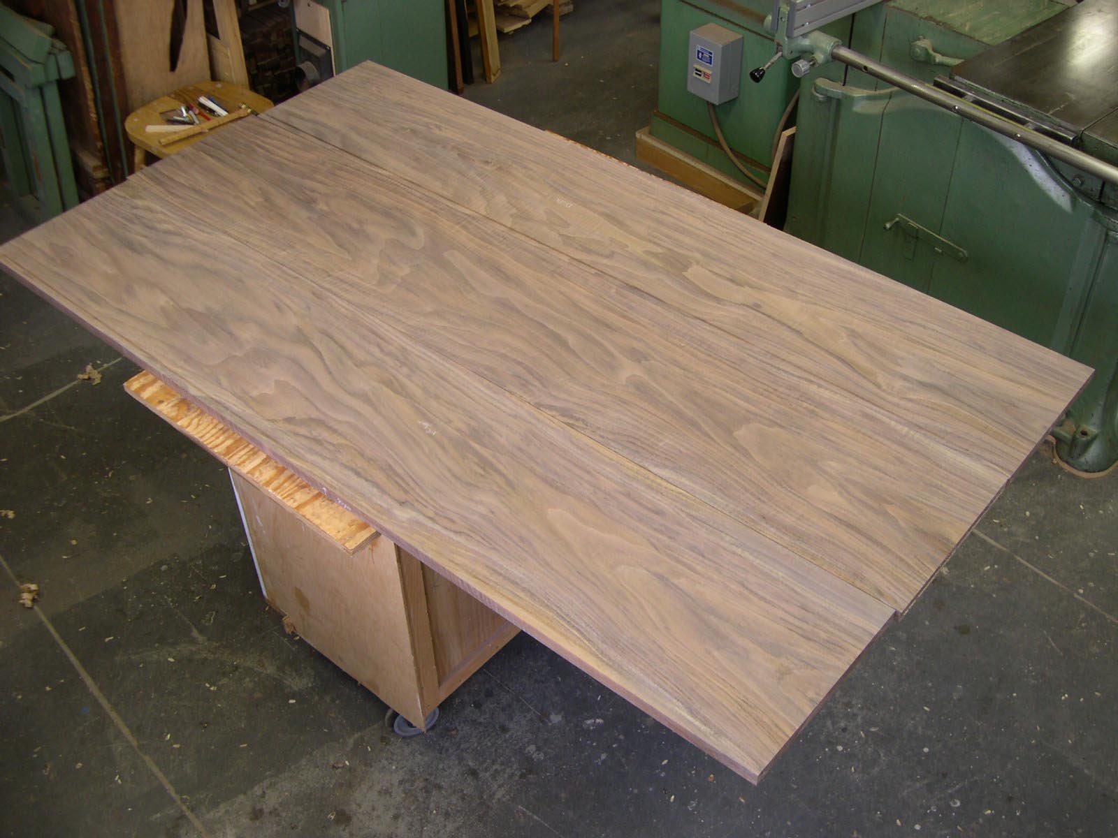 Sauer & Steiner: Gluing up the dining table top