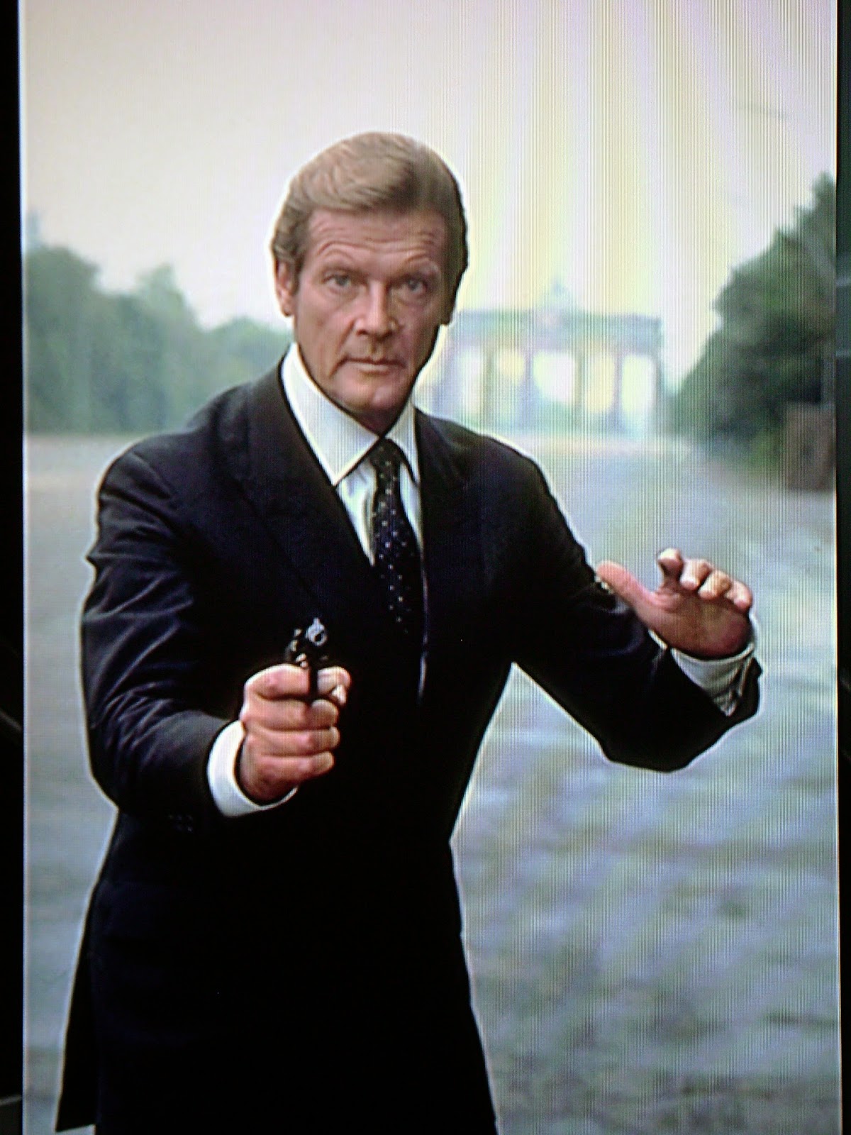 007 TRAVELERS: 007 Filming location: Brandenburg Gate / Octopussy (1983 ...