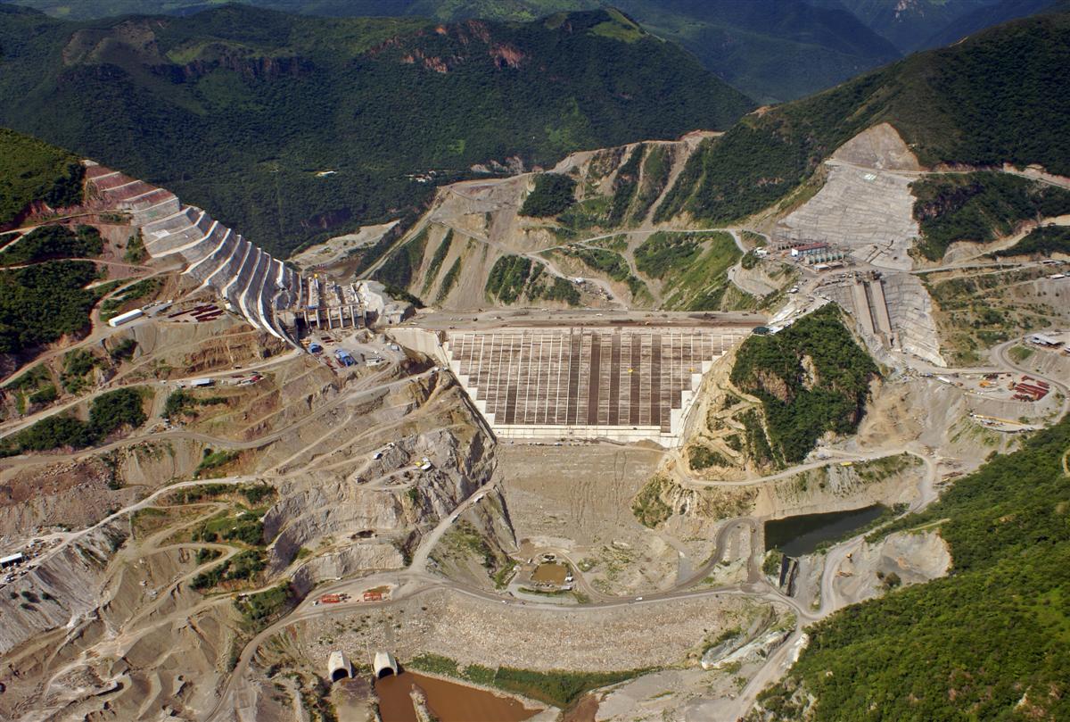 6CM10 Janeth-Edith: LA YESCA