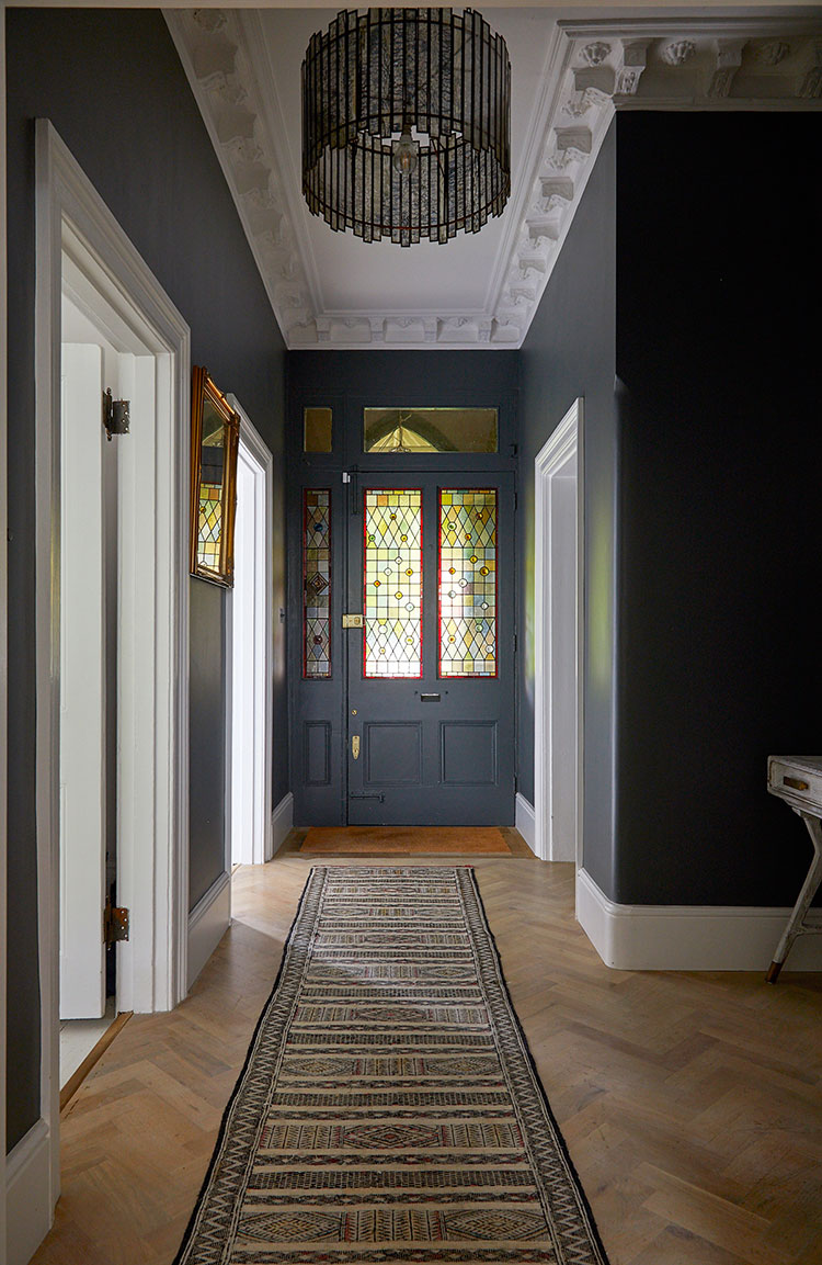 First floor Victorian apartment in London
