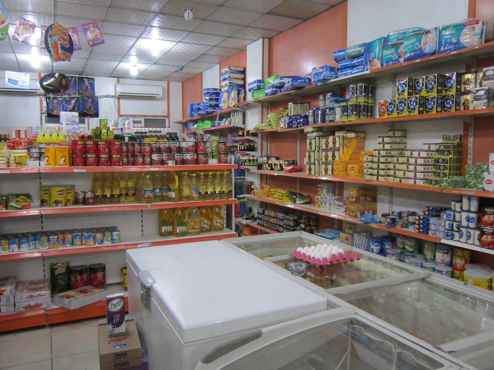 Arthur in Iraq/Jordan: A typical grocery store in Ankawa