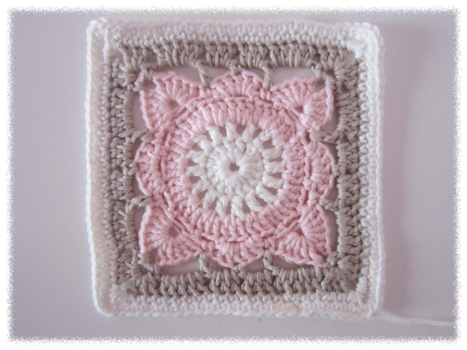 Prinsessajuttu: Virkattu peitto vauvalle