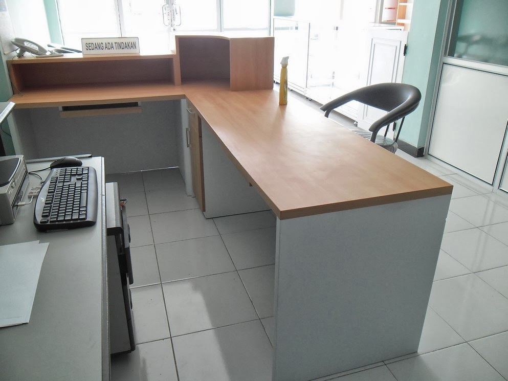 Furniture Semarang - Front Desk Untuk Klinik Gigi & Sekat Partisi ...