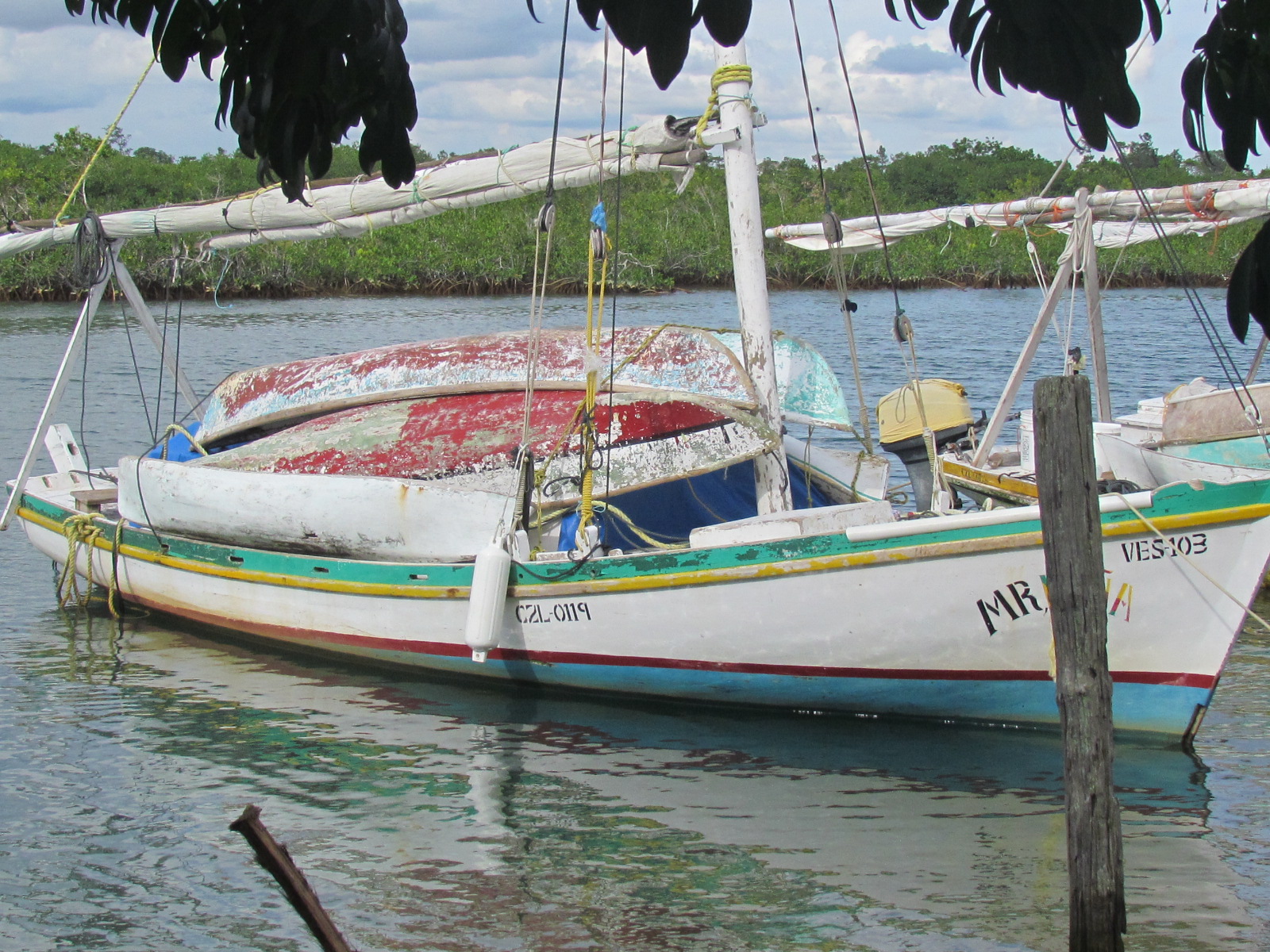 Indigenous Boats: Belizean Dugouts #5: Propulsion and Use