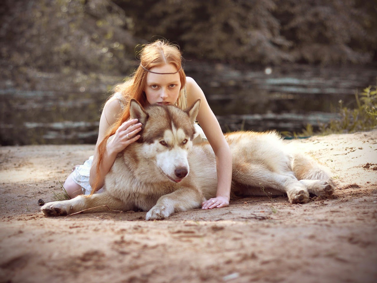 White Wolf : Women Who Run With The Siberian Huskies