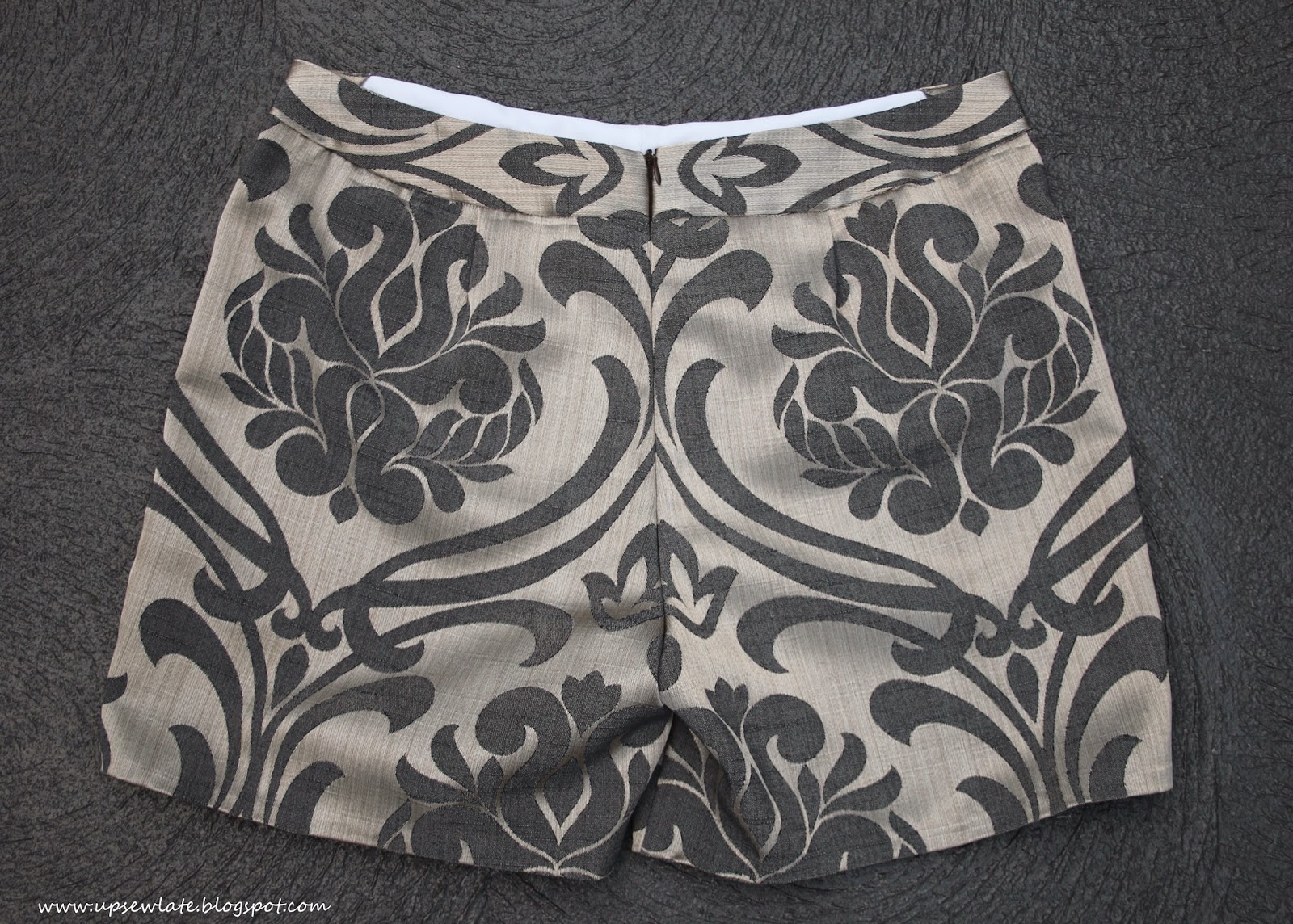 Up Sew Late: Cocktail Shorts (Vogue 9008)