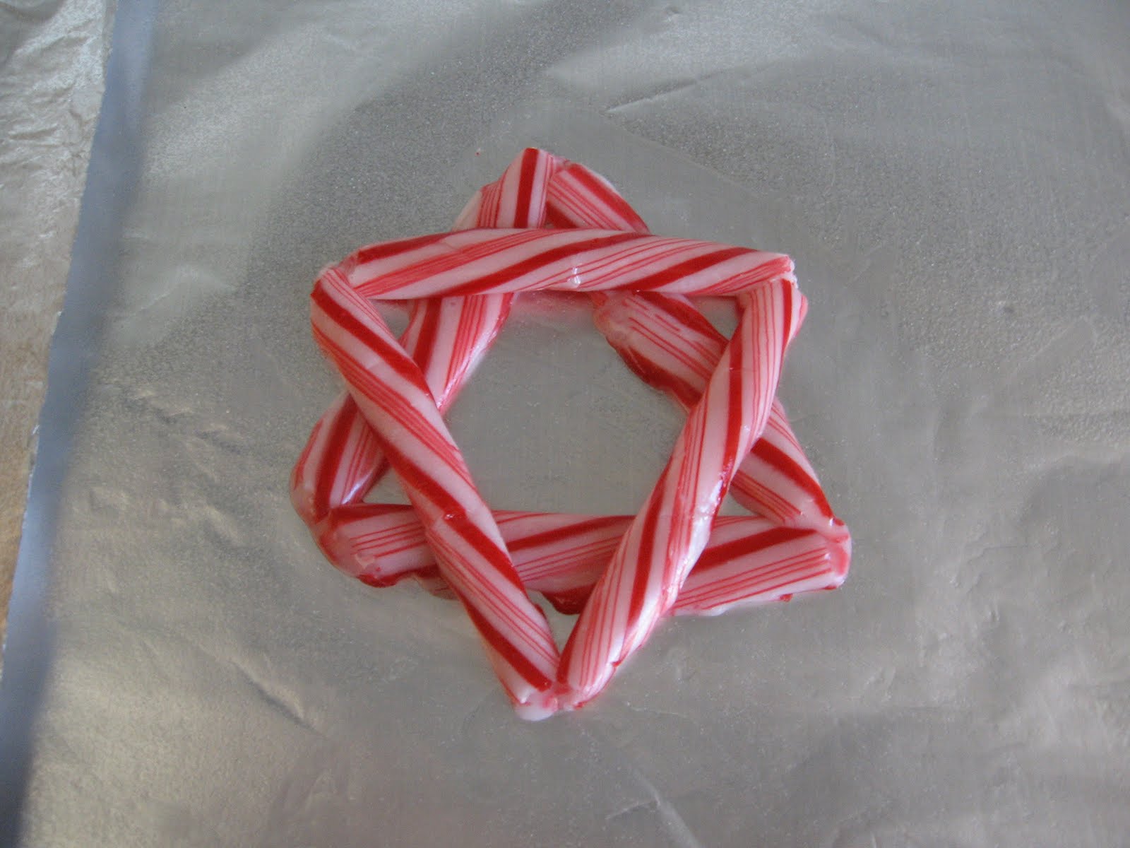 Almost Unschoolers: Melted Candy Cane Stars